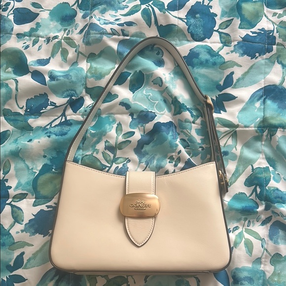 Coach | Bags | Coach Cream Shoulder Bag With Gold Hardware | Poshmark